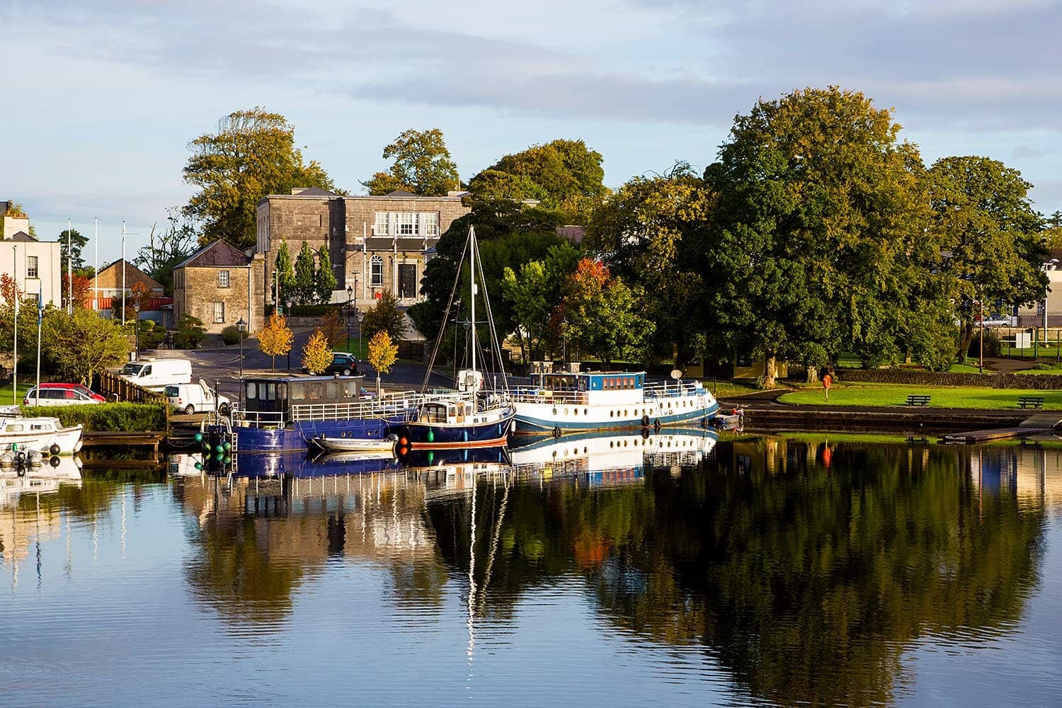 Boardwalks & Marinas - Cryan's Hotel